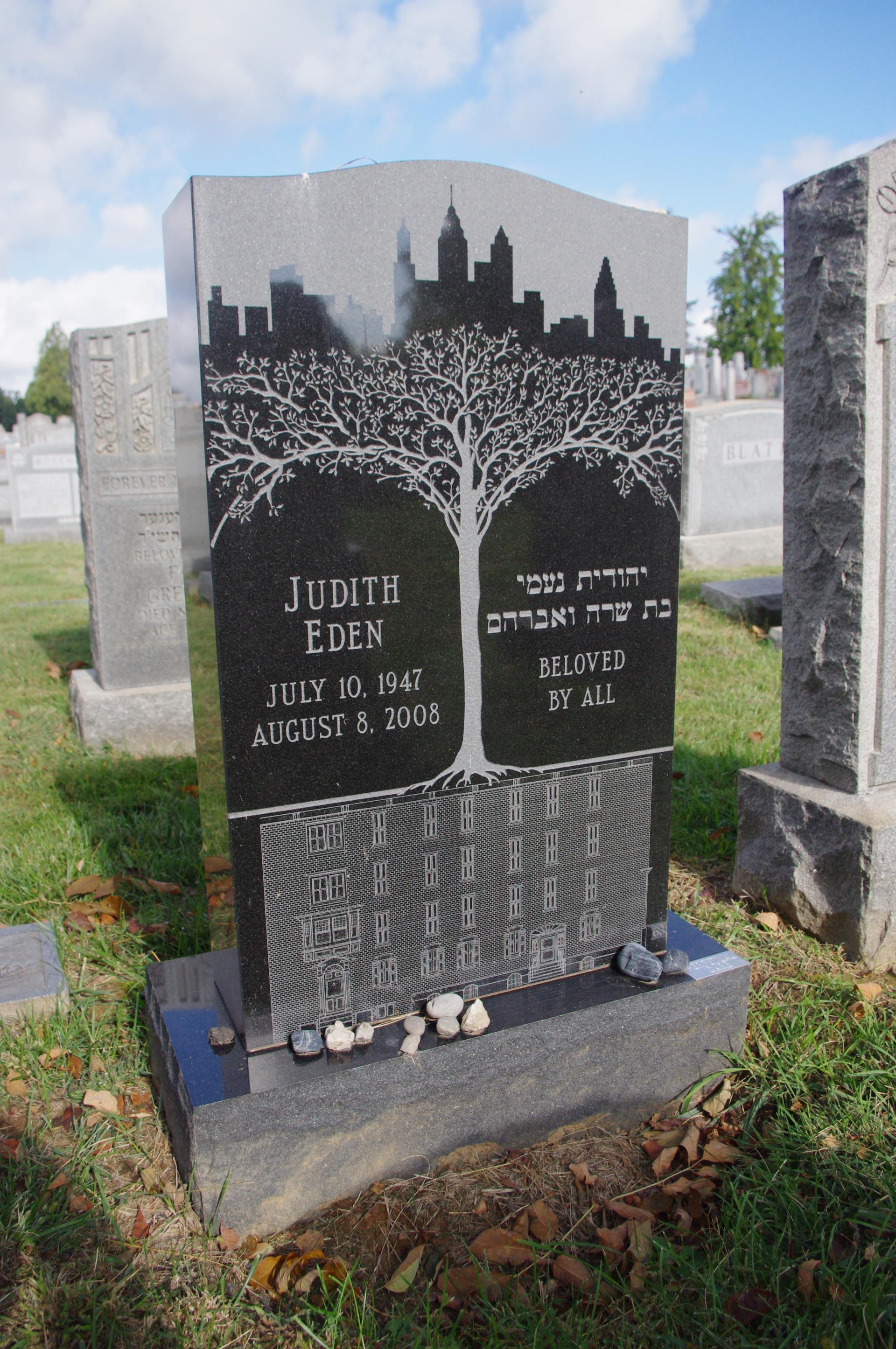 Memorials & Monuments